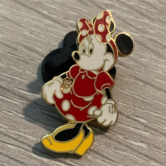 Disney | Accessories | Vintage Minnie Mouse Pin Made In 205 | Poshmark